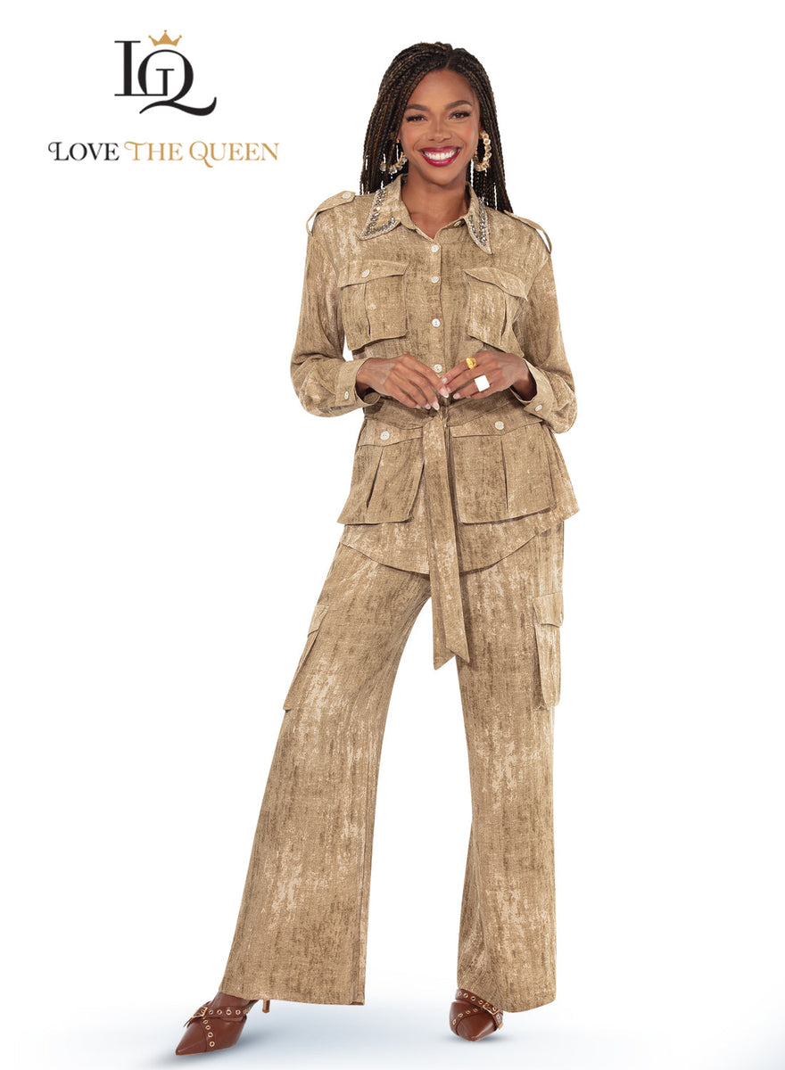 2pc. Top & Pant Set - Love The Queen. Style 17642 – Women Suits
